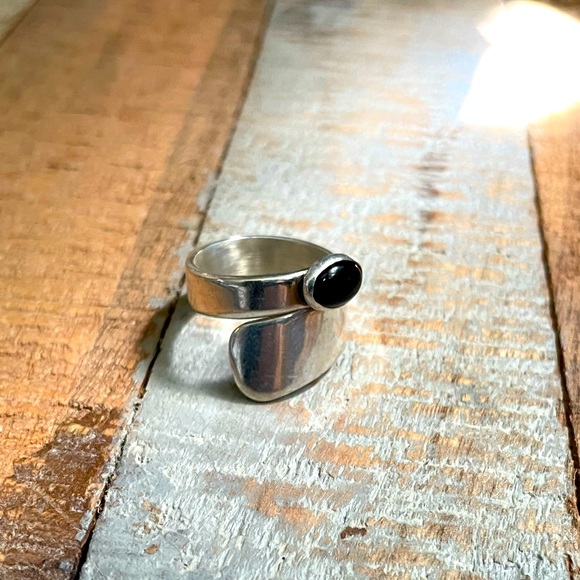 Silpada | Jewelry | Silpada Ring Sterling Silver 925 With Small Black ...